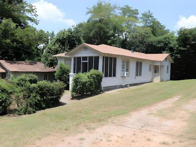 521 Rigby St, Vicksburg, MS 39180