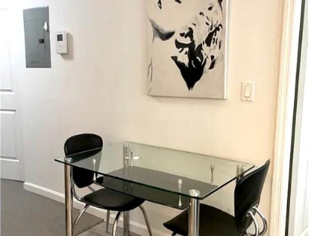 521 W 48th Street 2D