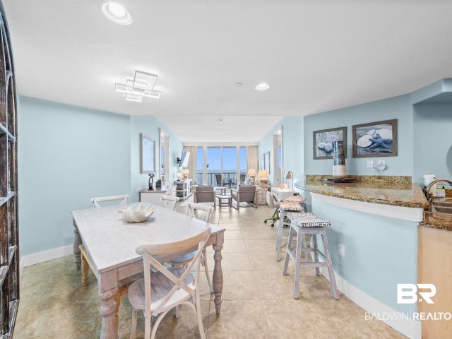 521 W Beach Boulevard 2202