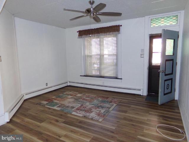 521 W Norwegian Street
