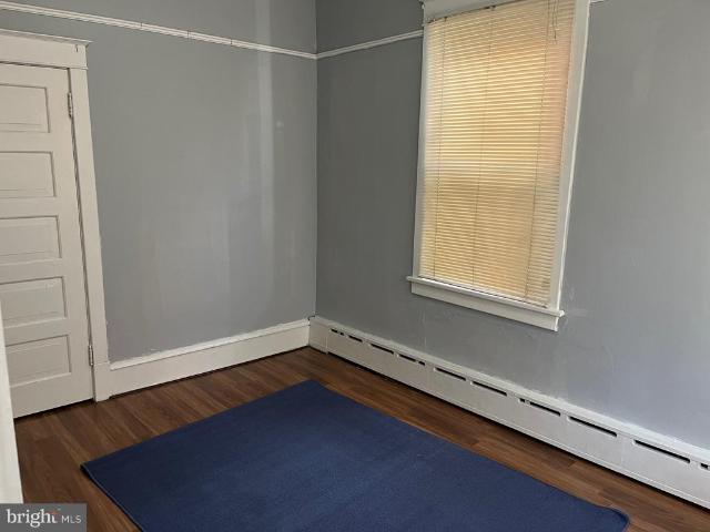 521 W Race Street