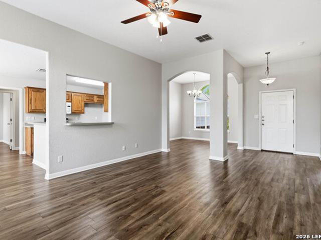 521 Woodlake Dr