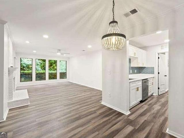 521 Warm Springs, Roswell, GA 30075