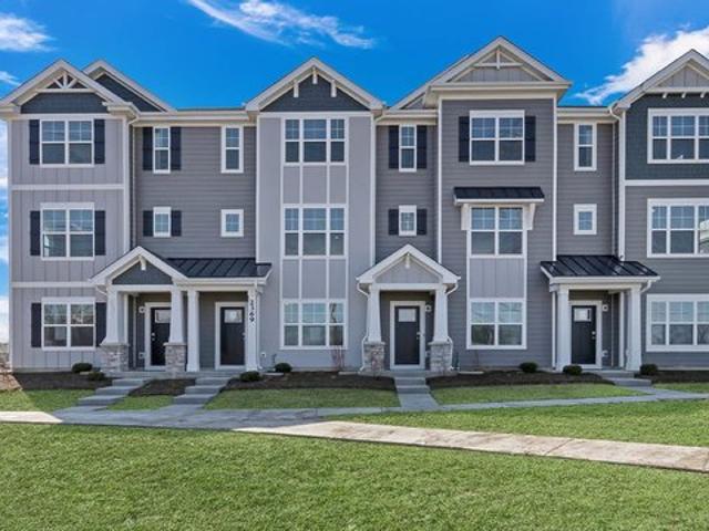 521 Yosemite Way, Mundelein, IL 60060