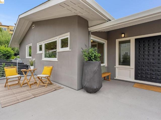 5224 Golden Gate AVE