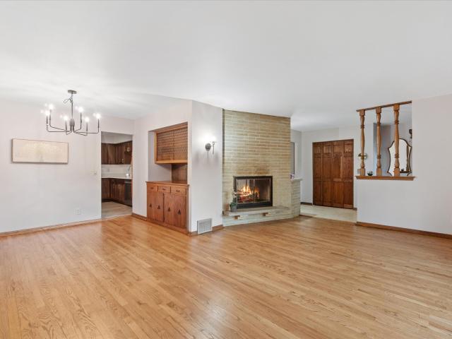 5224 W Rita Dr