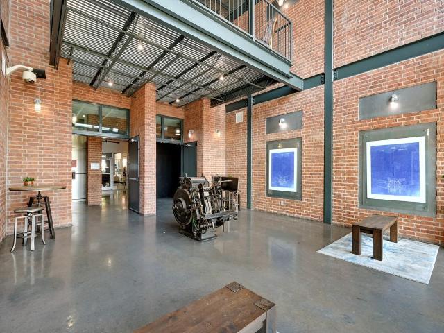 5225 Maple Avenue 2 Bedroom Apartment for Rent at 5225 Maple Ave, Dallas, TX 75235