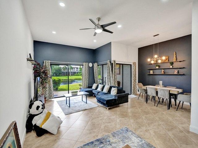 5225 Monterey Cir Unit H, Delray Beach, FL 33484
