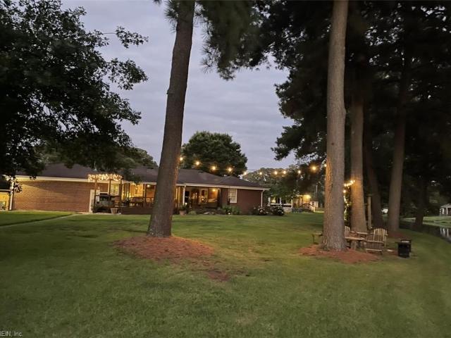 5225 Amherst DR