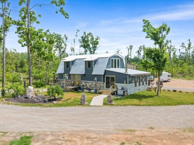 5225 Andergood Rd, Lewiston, MI 49756