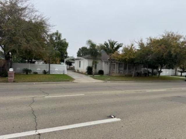 5225 E Belmont Ave, Fresno, CA 93727 | MLS #651782