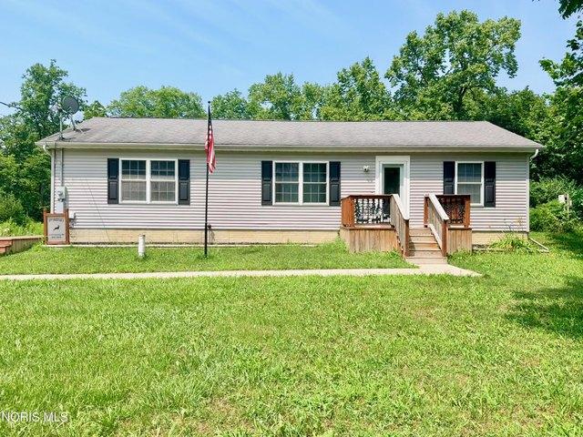 5225 Hanley Rd, Walbridge, OH 43465