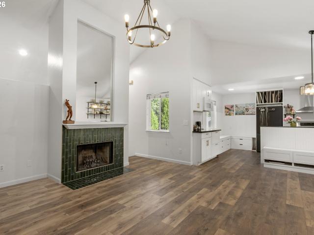 5225 jean rd