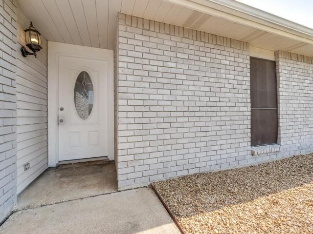 5225 Knox Drive