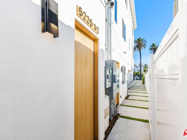 5225 W 20th Street 1/2