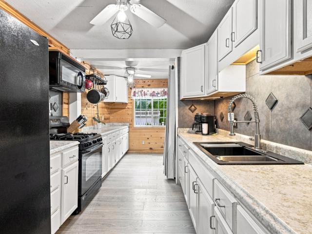 5225 W County Line Rd