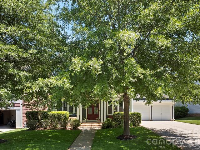 5226 Meadowcroft Way