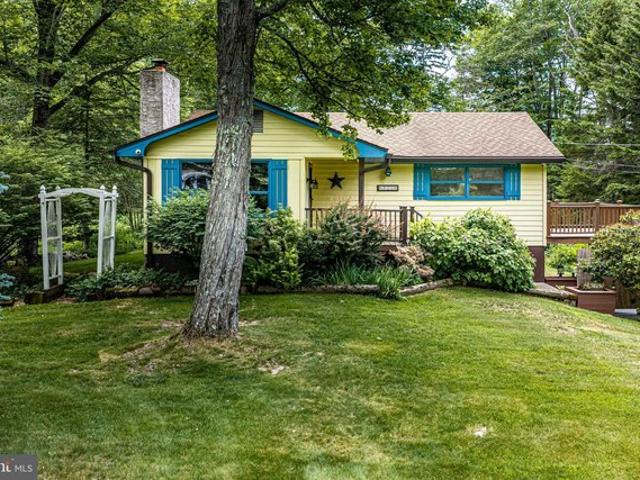 5226 Beechwood Rd, Blakeslee, PA 18610