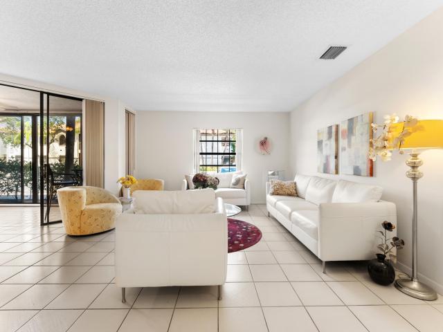 5226 Europa Dr, Unit G, Boynton Beach, FL 33437 | MLS #B26007 | Compass