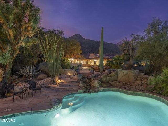 5226 E Mission Hill Dr, Tucson, AZ 85718