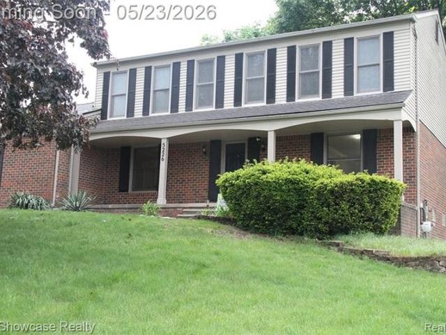 5226 Green Rd, West Bloomfield Township, MI 48323