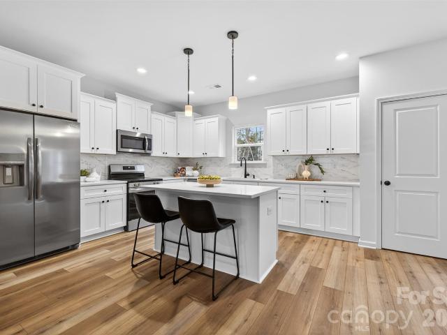 5226 Hickory Lane