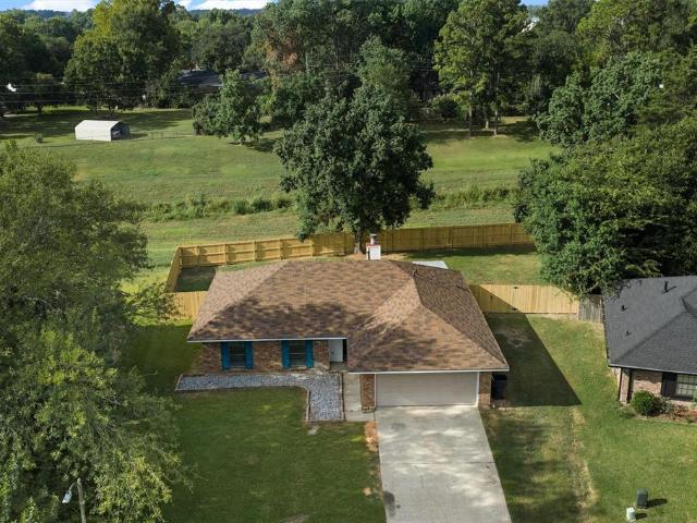 5226 Lauri Lane