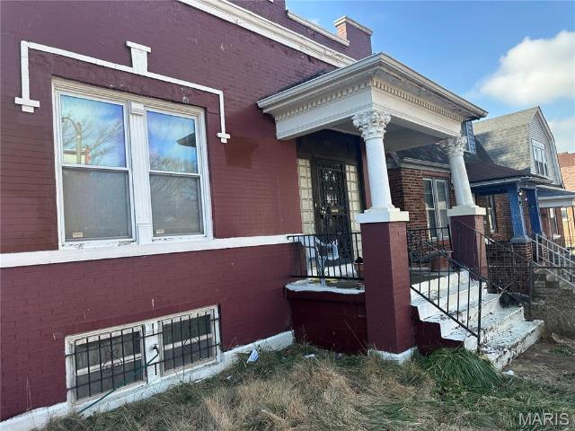 5226 Theodosia Ave, St. Louis, MO 63113 | MLS #26001 | Compass