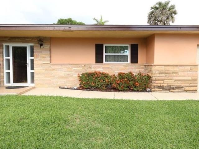 5227 Glade Ct, Cape Coral, FL 33904
