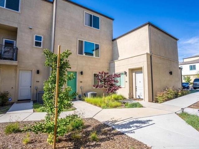 5227 Surfwalk Wy #110, San Diego, CA 92154
