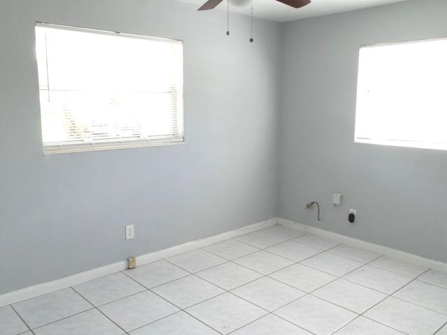 5227 SW 94th Ave, Cooper City, FL 33328 | MLS #B26000