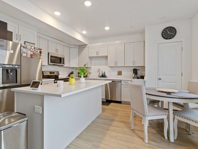 5227 W Reventon Dr S Unit 303, South Jordan, UT 84009