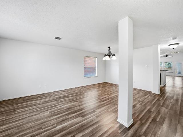 5228 Boxwood Lane