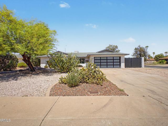 5228 E KAREN Drive