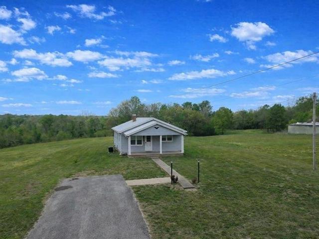 5228 Edmonton Rd, Greensburg, KY 42743