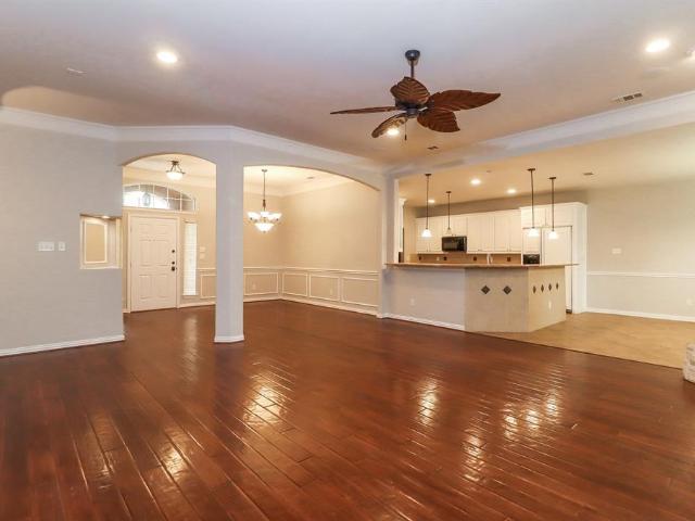 5228 Estrella Lane