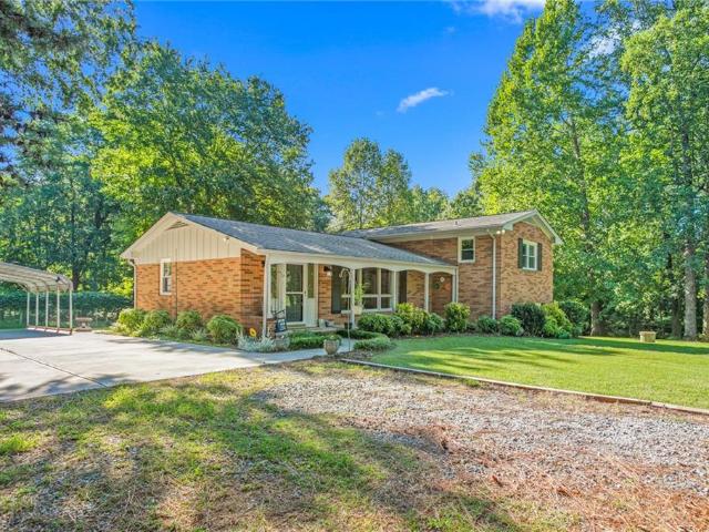 5220 Eastcrest Road