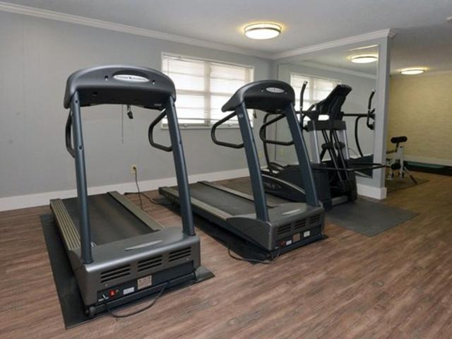 5220 Luzzane Lane 1 Bedroom Apartment for Rent at 5220 Luzzane Ln, Indianapolis, IN 46220 Chatard