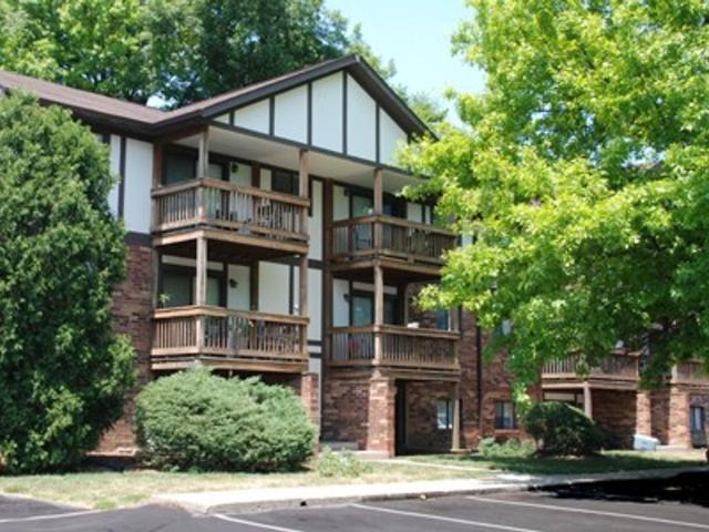 5220 Luzzane Lane 2 Bedroom Apartment for Rent at 5220 Luzzane Ln, Indianapolis, IN 46220 Chatard