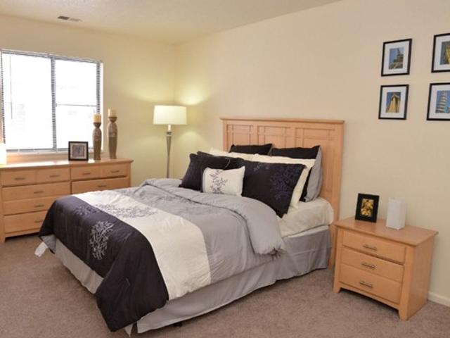 5220 Luzzane Lane 2 Bedroom Apartment for Rent at 5220 Luzzane Ln, Indianapolis, IN 46220 Chatard