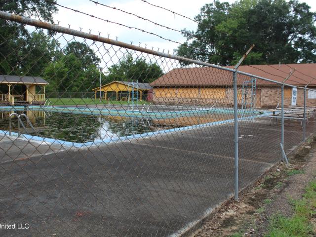 5220 Livingston Road