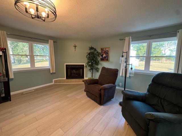 5220 Longview Circle