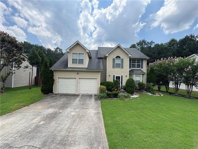 5220 Round Table Dr, Ellenwood, GA 30294