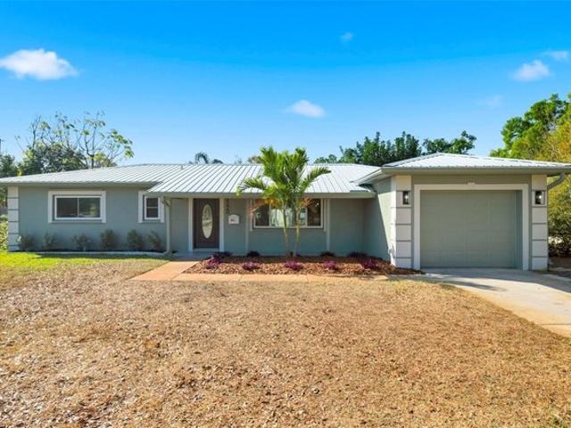 5220 27th Ave N, Saint Petersburg, FL 33710