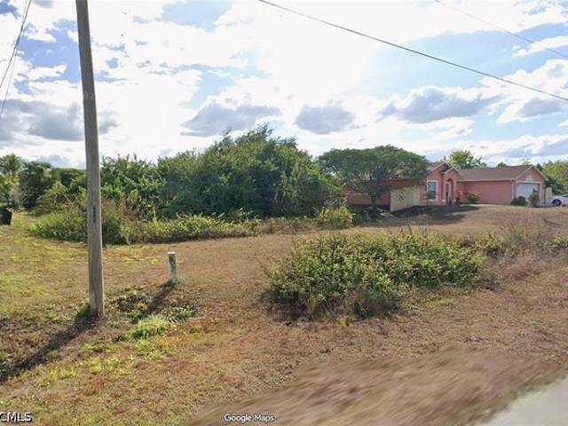 5221 Butte St, Lehigh Acres, FL 33971