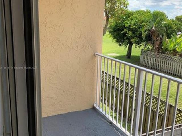 5221 Geneva Way Apt 208, Doral, FL 33166
