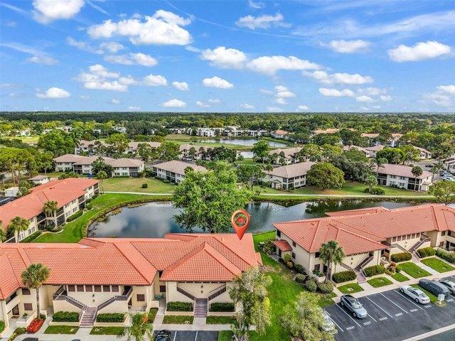 5221 Lake Village Dr Unit 24, Sarasota, FL 34235