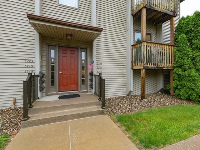 5221 26th Avenue A Ct Unit 4, Moline, IL 61265