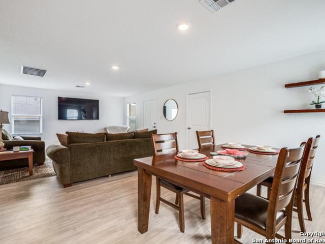 5223 Hornbeck Hts