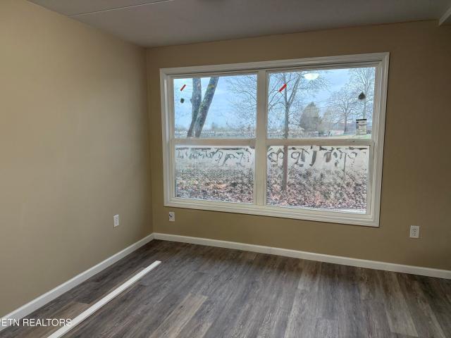522 College Grove Rd